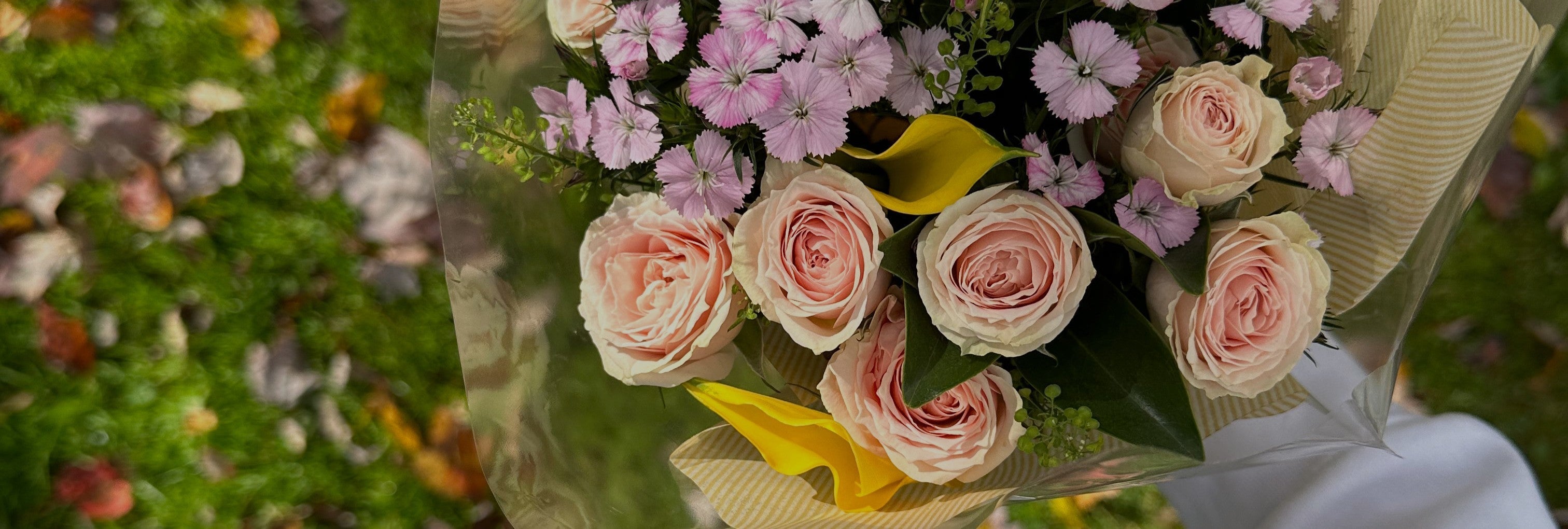 Subscription Box for Romantic Flowers Weekly | Aquarossa Farms